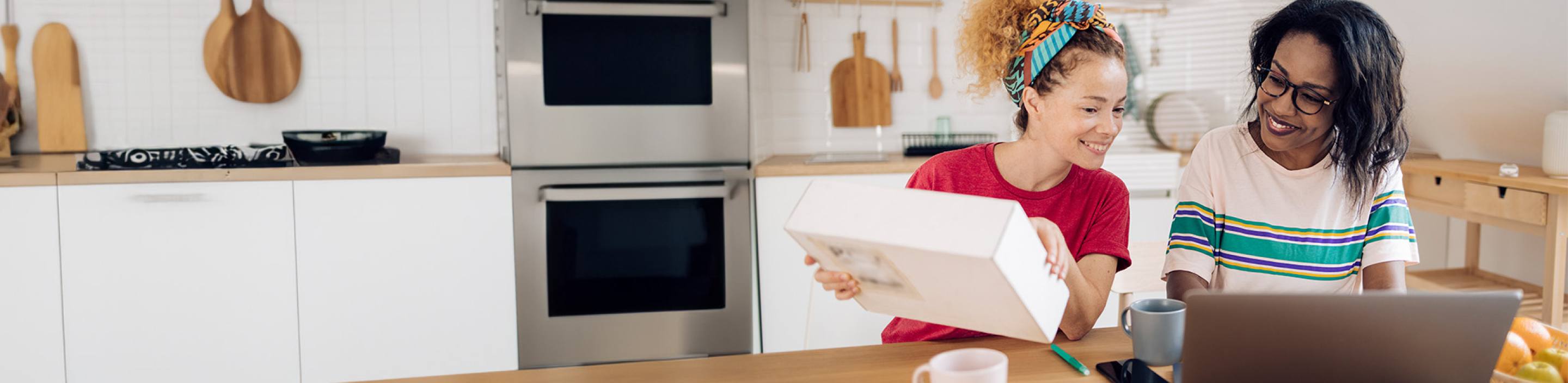 Buy stamps and packaging | Personal | Canada Post