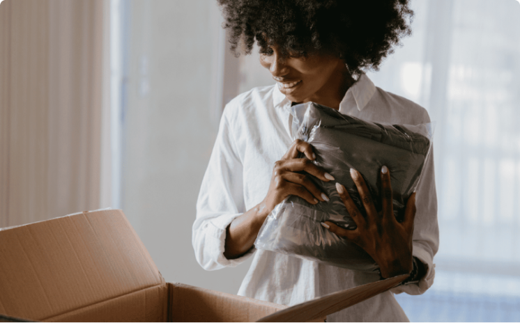 Trackable, economical shipping in Canada | Commercial | Canada Post